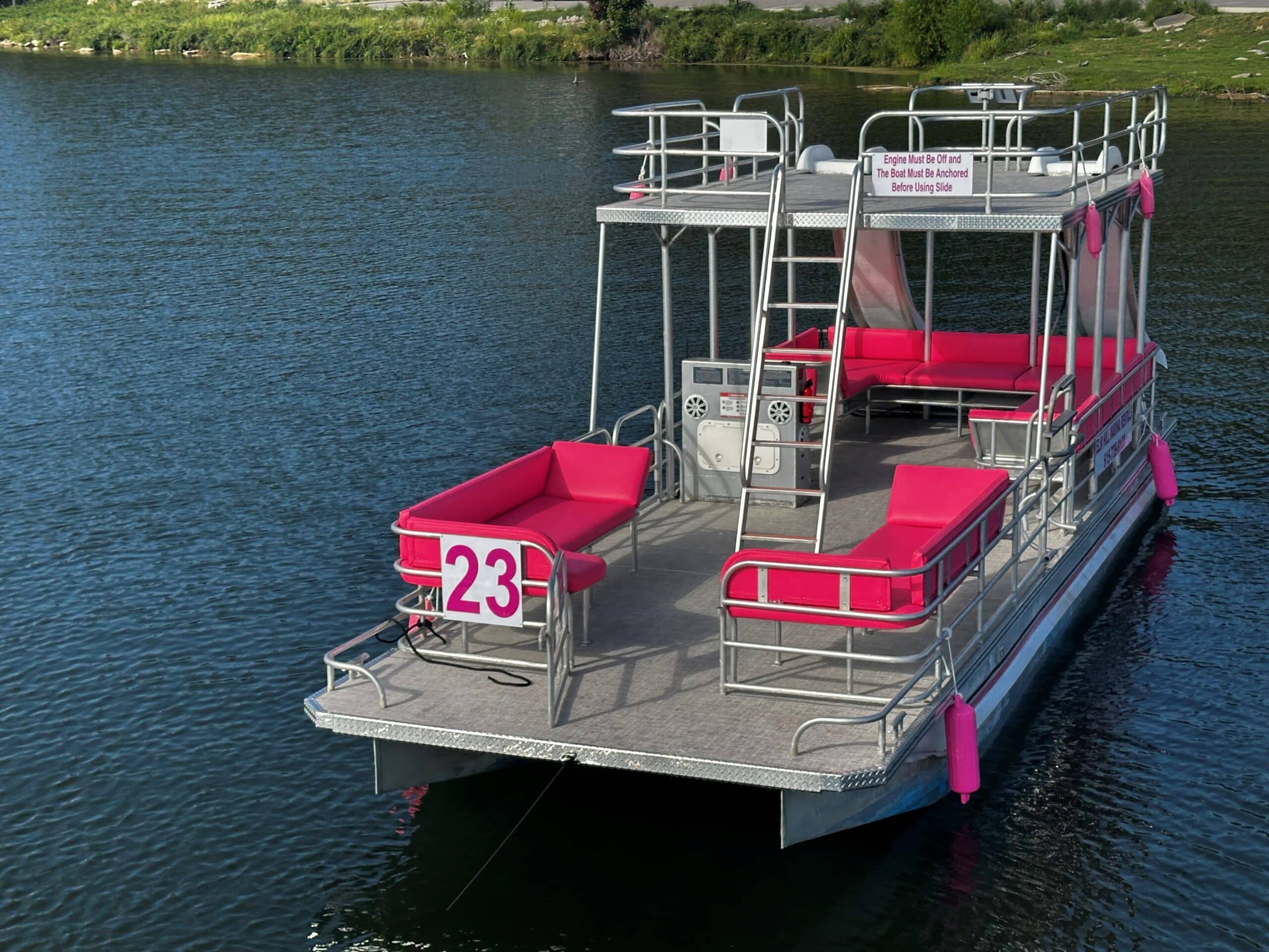 Pontoon Boat Rentals | Sun Life Elm Hill Marina, Nashville